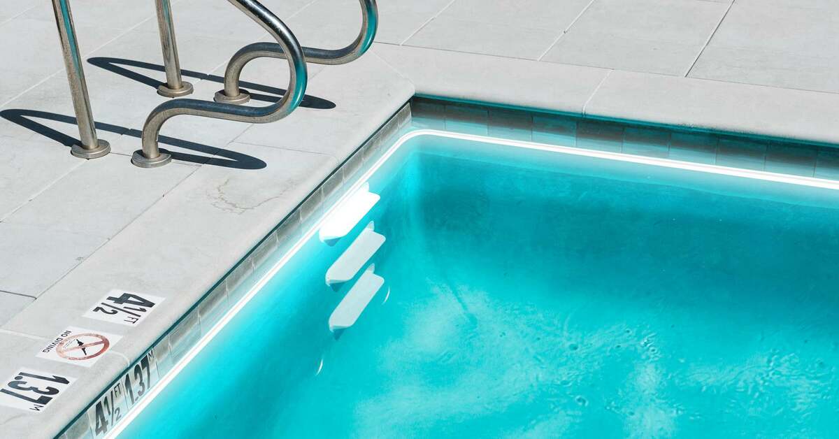 Waterproof LED Pool Lights - Outdoor Light Strip | PaneraLux